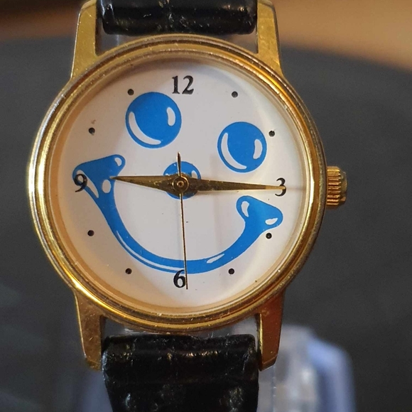 Image | Accessories | 20 Image Watches Goldtoneblue Smiley Face Emoji ...